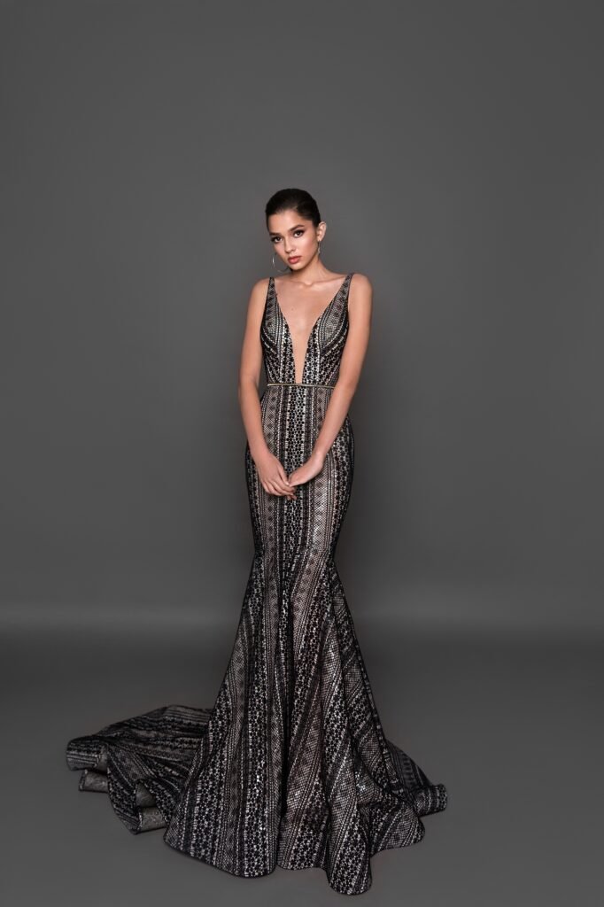 Floor length evening dress «19235» with open back | WONA Bridal